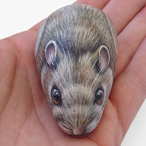 Incredibly Realistic Hand Painted Rock Mouse Stone Art - Etsy
