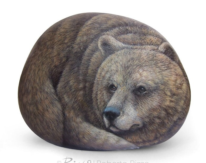 Fine Detailed Grizzly Bear Hand Painted on A Sea Stone | Rock Painting ...
