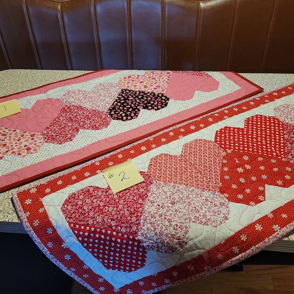Quilted Valentine Table Runner - Etsy