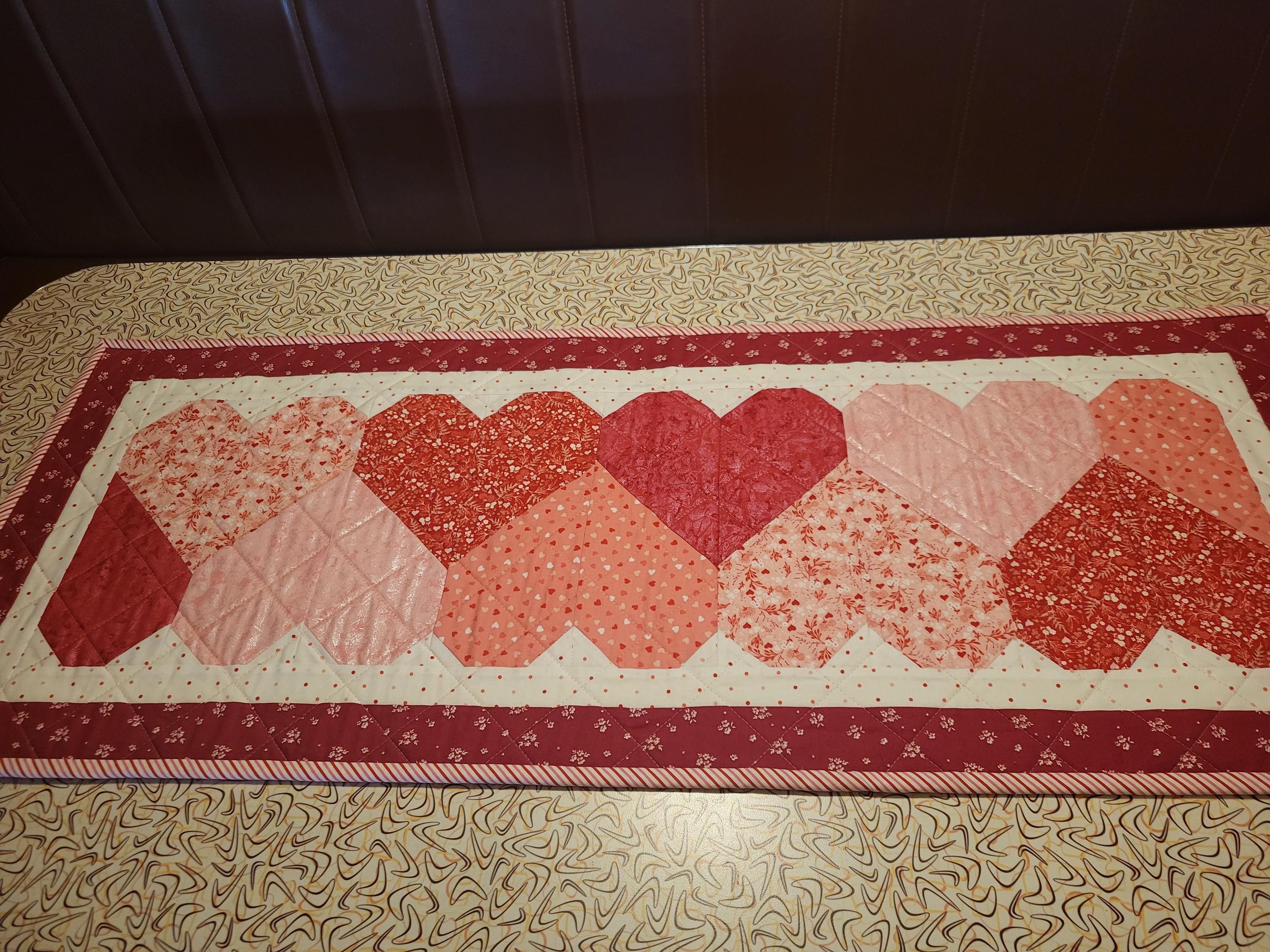 Quilted Valentine's Day Table Runner - Etsy