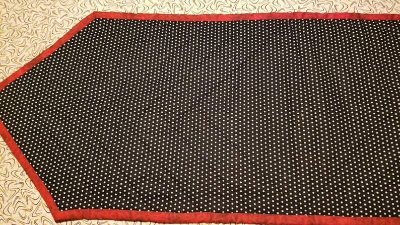 Quilted French Braid Table Runner with Christmas Cactus Print | Etsy