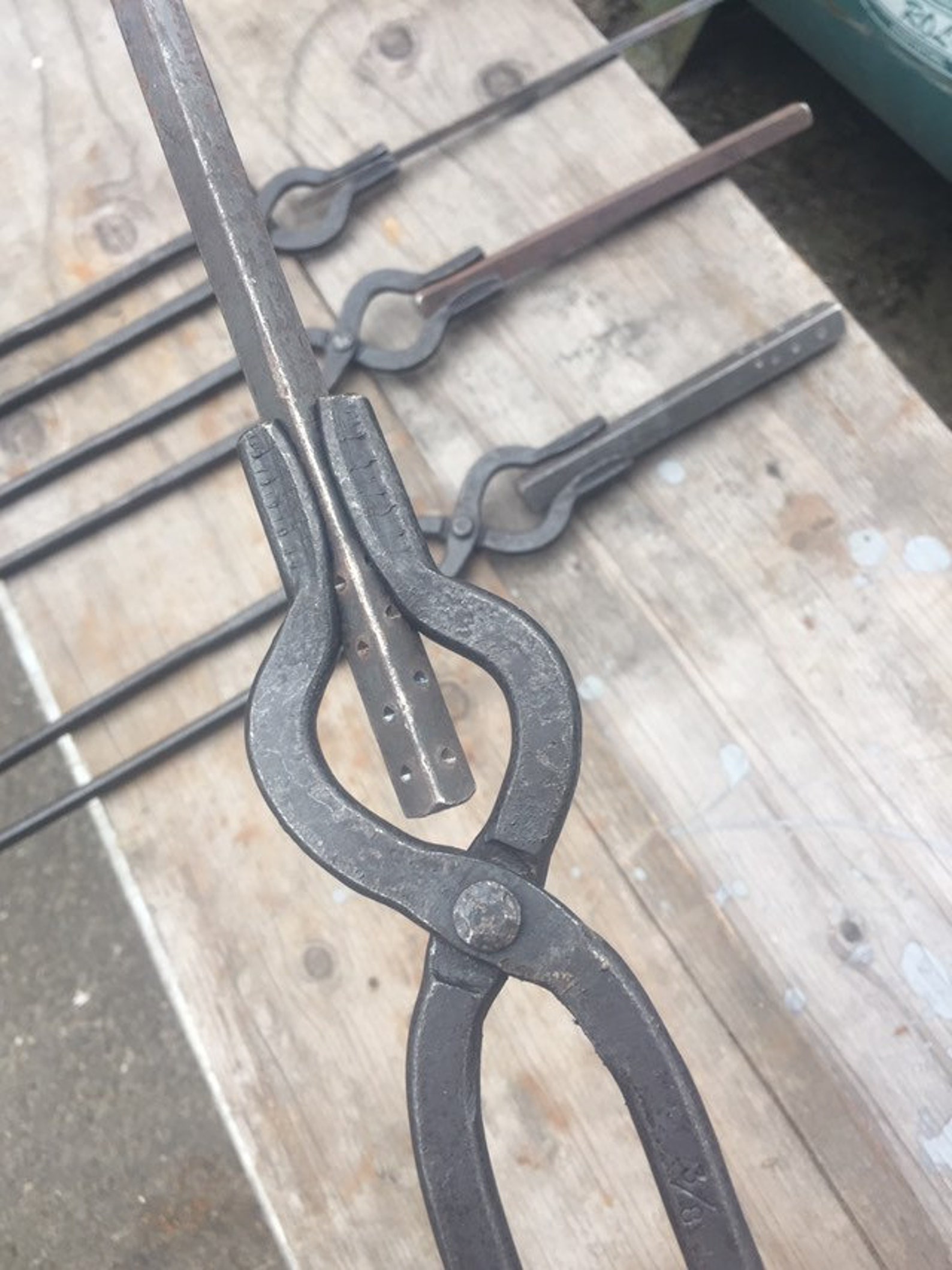 Light Duty Beginner Blacksmith Tong Set 1/4 , 3/8 , 1/2 ,and 5/8 V Bolt ...