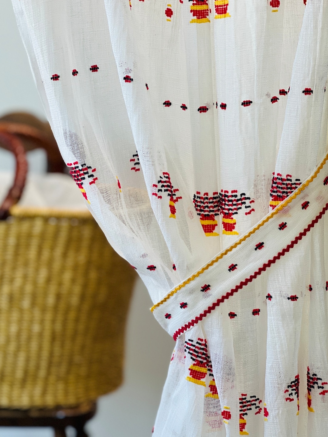 1930s Sheer Curtain Fabric Clipped Floral Cotton Net Fabric 35" Wide ...