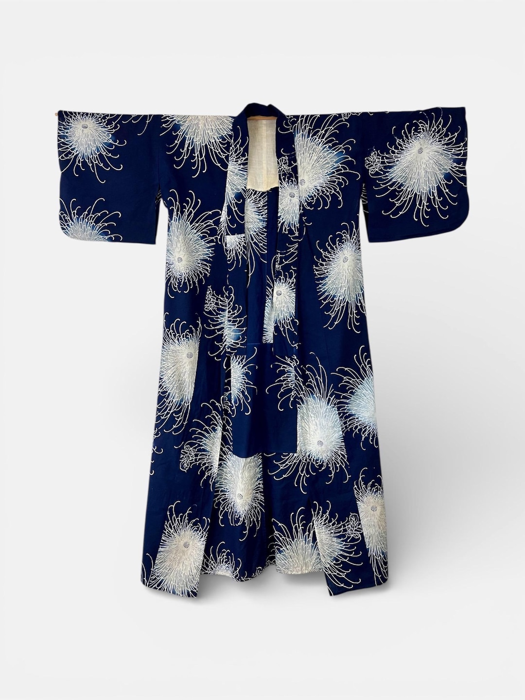 Japanese Vintage Indigo Yukata Robe Roketsuzome Fabric Spider Mums Size ...