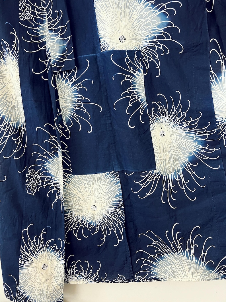 Japanese Vintage Indigo Yukata Robe Roketsuzome Fabric Spider Mums Size ...
