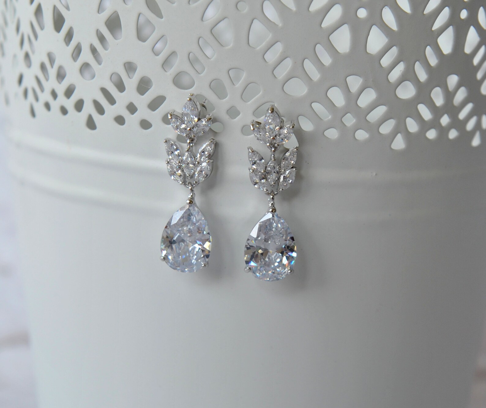 VICKY Crystal Bridal Earrings Wedding Earrings Wedding | Etsy