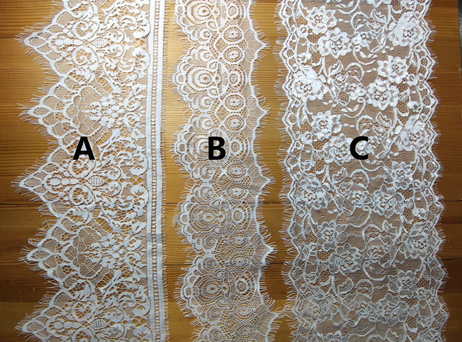 3 Yards off White French Chantilly Lace ,exquisite Wide Black Eyelash ...