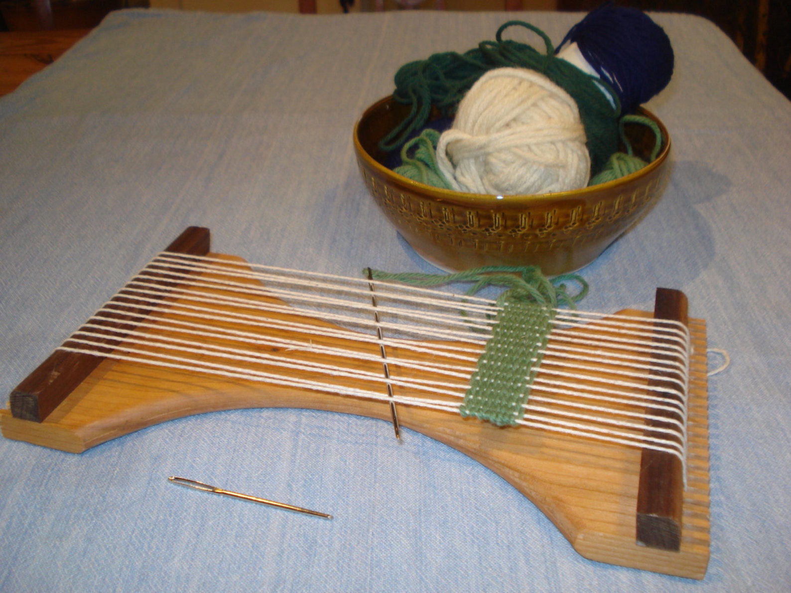 The minnow Small Hand Held Loom - Etsy UK