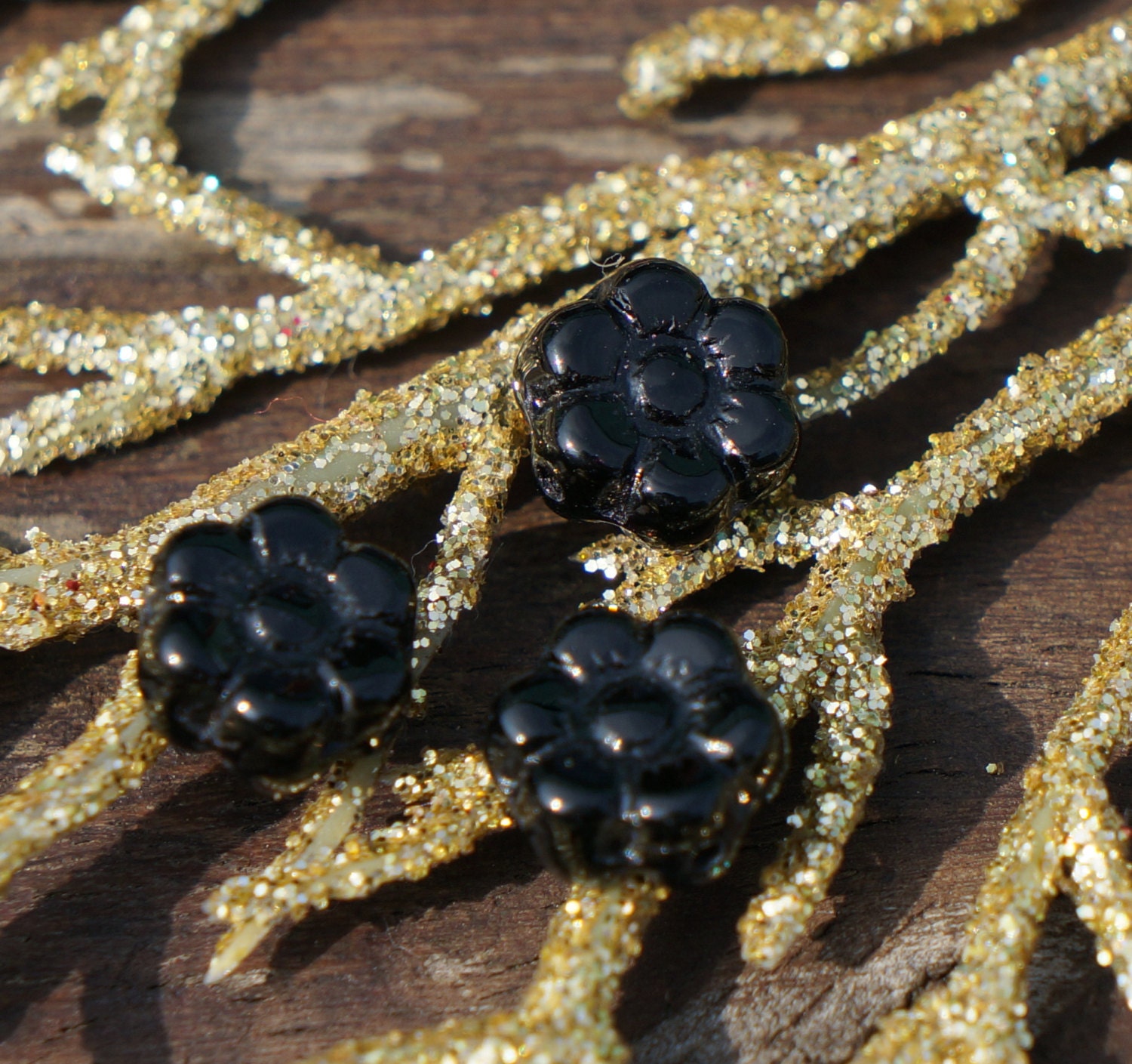 40pcs Opaque Jet Black Czech Glass Flat Coin Round Flower Beads ...