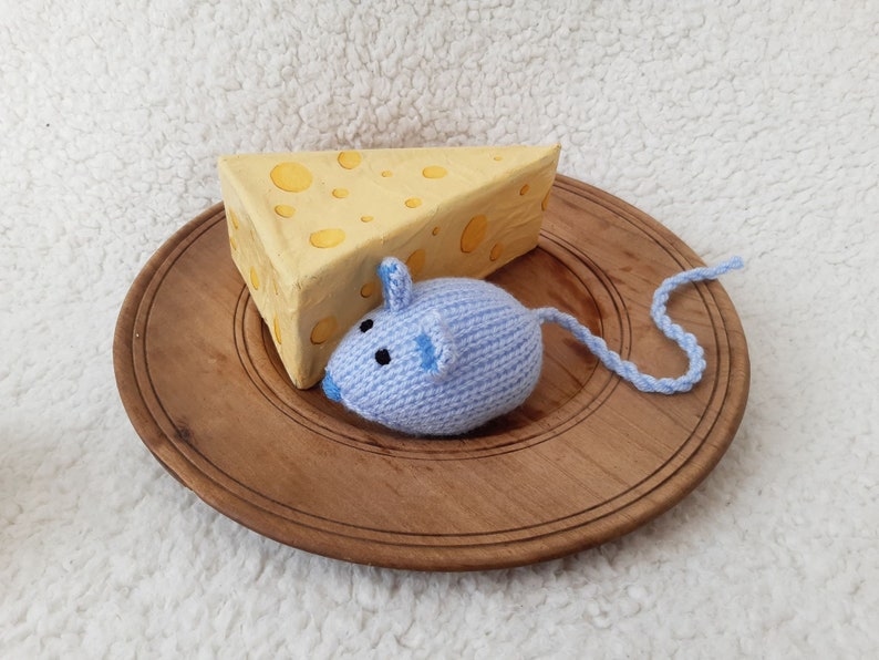 Hand-knitted Pastel Mouse - Etsy