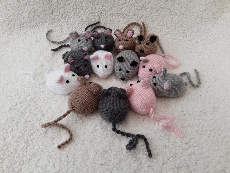 Hand-knitted Toy Mouse | Etsy