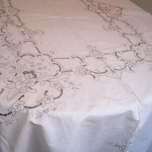 Vintage Linen Cutwork Tablecloth/table Cover, 96 X 68, Cream W/ Beige ...