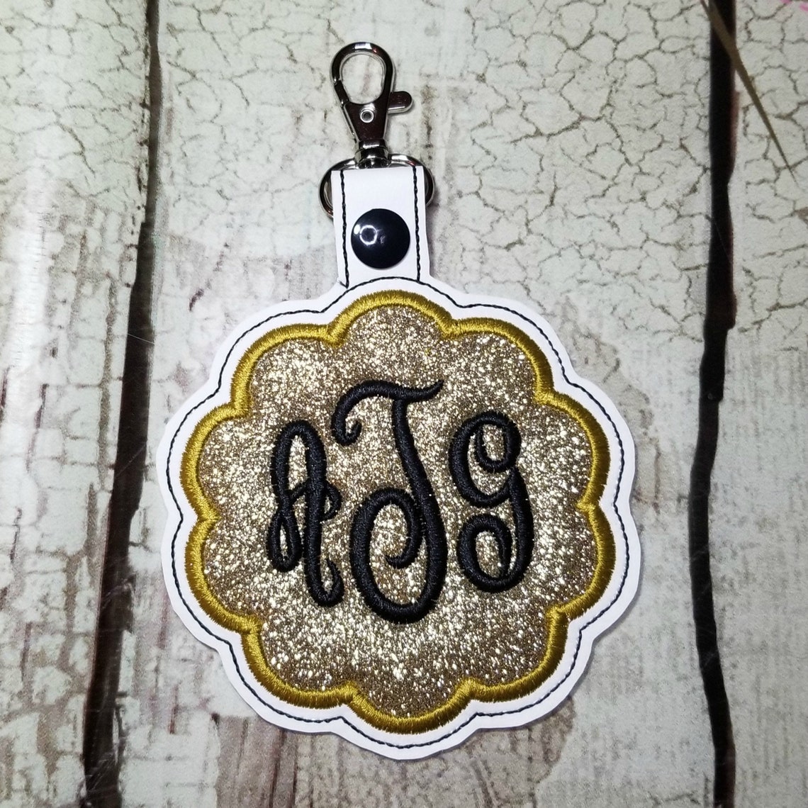 ITH Circle Snap Tab Monogram Applique Design in the Hoop Key - Etsy