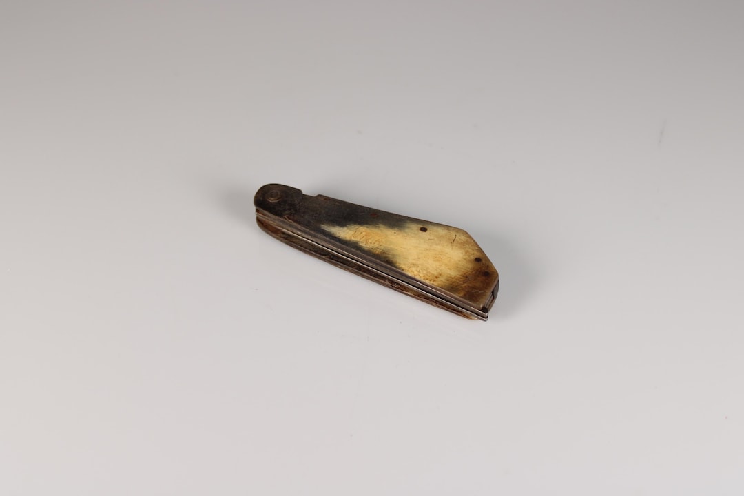 Antikes Aderlassmesser (fleam) • Horngriff • Vintage Phlebotom-messer 1 ...