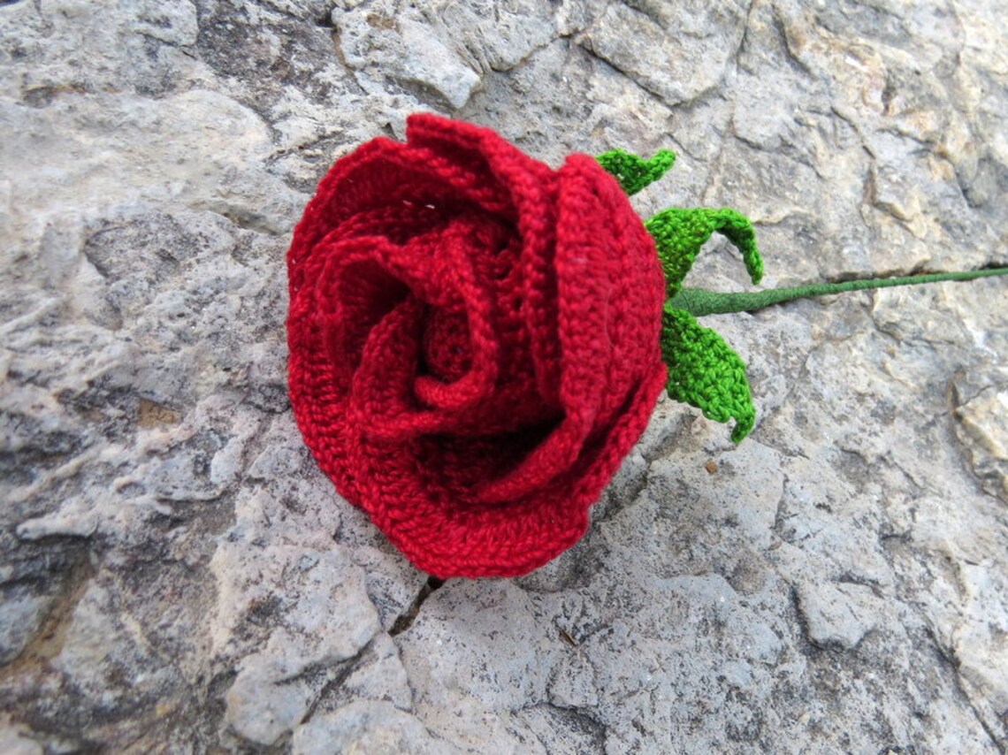 Crochet Rose Pattern Valentine Half Open Long Stem Rose - Etsy