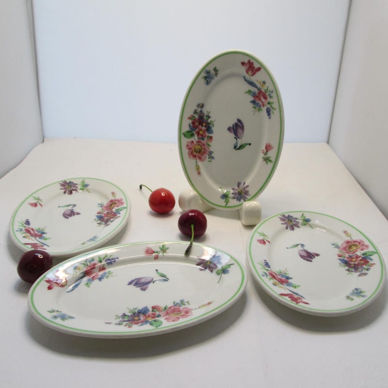 Small Vintage Oval Plates - Etsy