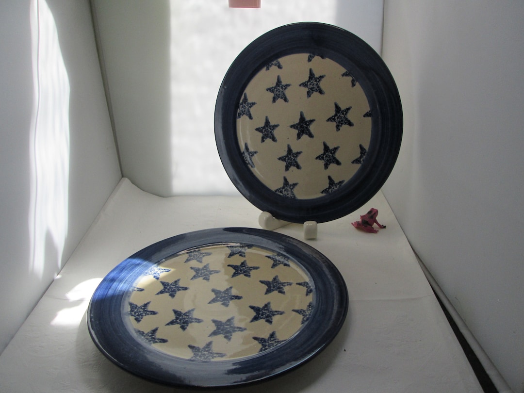 REDUCED Vintage Marshall Pottery Blue Star Plates Pair - Etsy