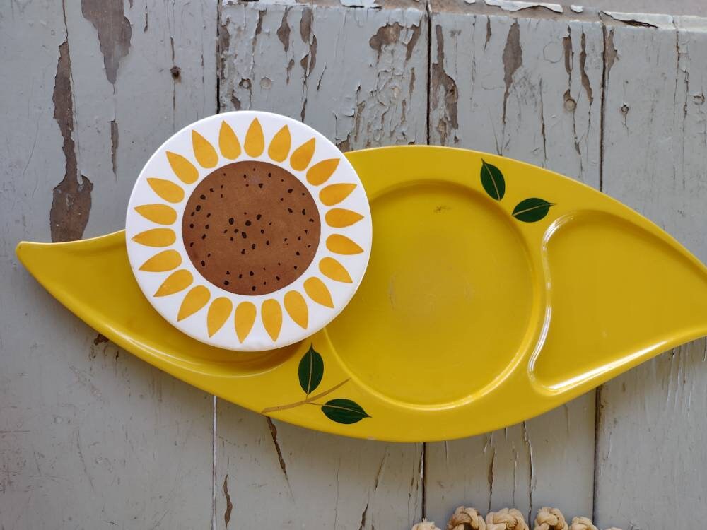 Retro Mod Serving Platter. Sunflower Platter. Cheese Board. - Etsy