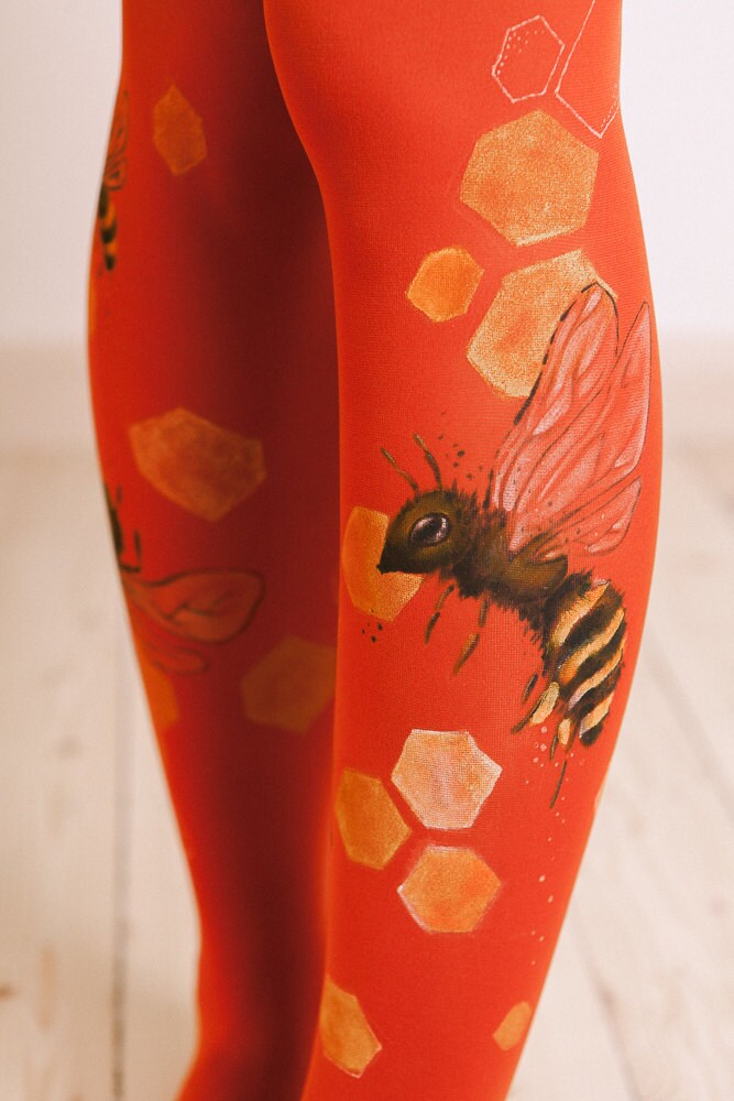 Collants uniques pour les femmes avec des motifs peints à la main ...