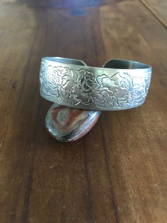 Vintage pewter kirk signed - Gem