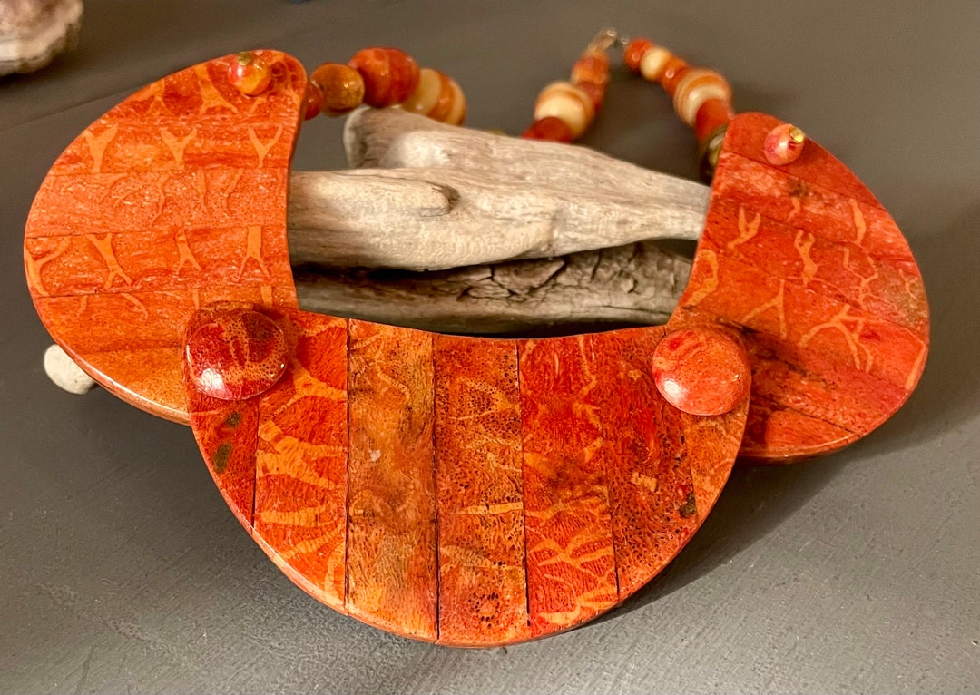Vintage Sponge Coral Necklace: Inlaid Movable Jewelry Art Piece - Etsy