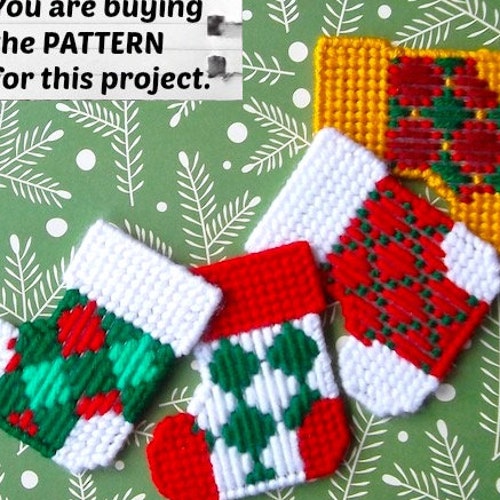 Plastic Canvas Pattern: Christmas Stockings checks - Etsy