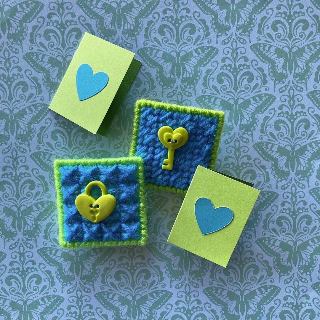 Plastic Canvas: Love Pockets -- "key to My Heart" (set of 2 Pockets and ...