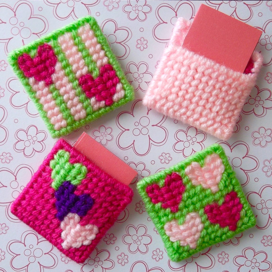 Plastic Canvas Pattern Pages: Pay It Forward Pockets (4 Designs, Graphs ...