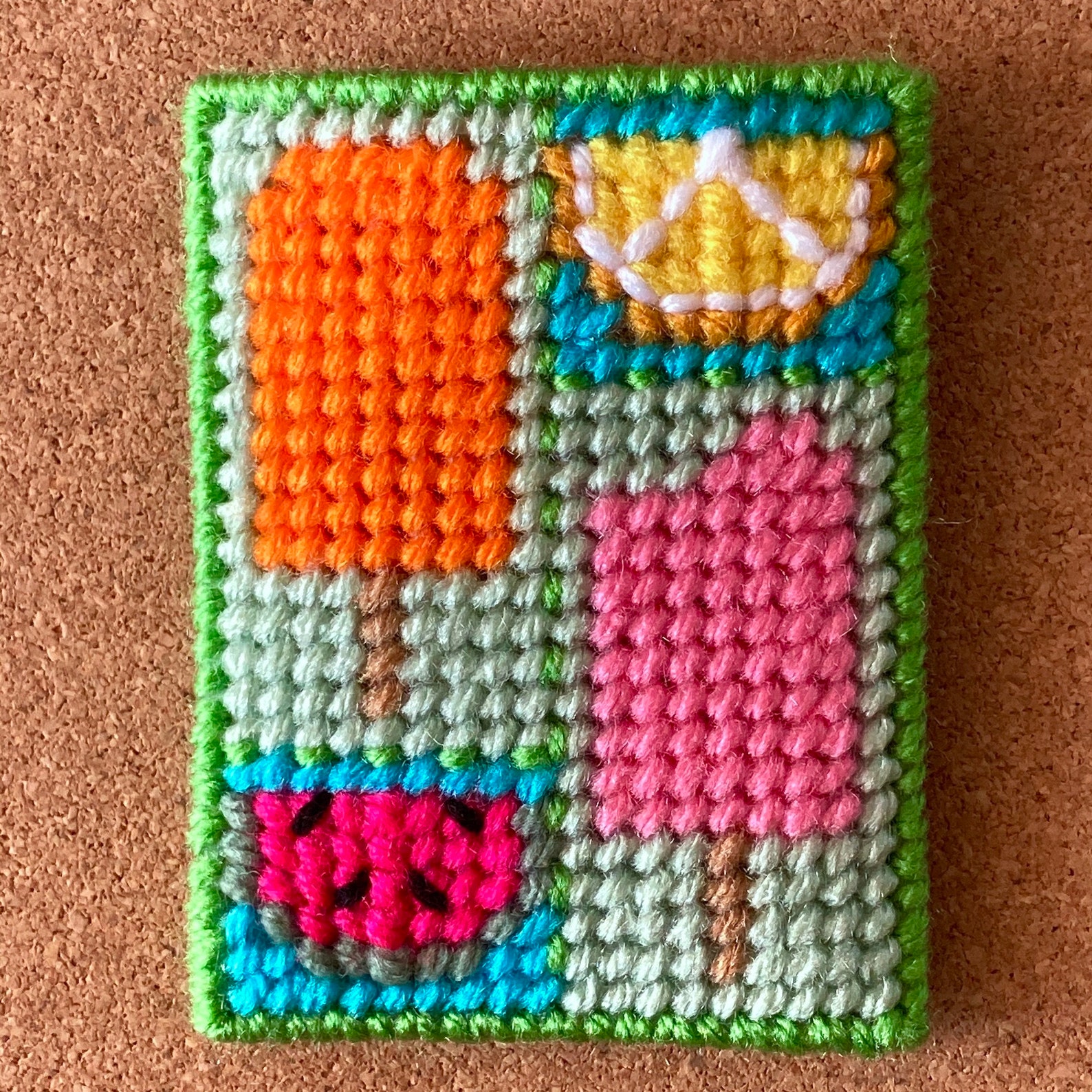 Plastic Canvas Pattern Page: "signs of Summer" Gift Card Holder (graphs ...