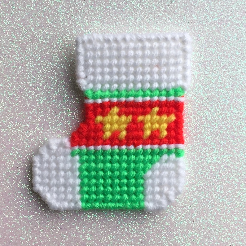 Plastic Canvas Pattern: Christmas Stockings | Etsy