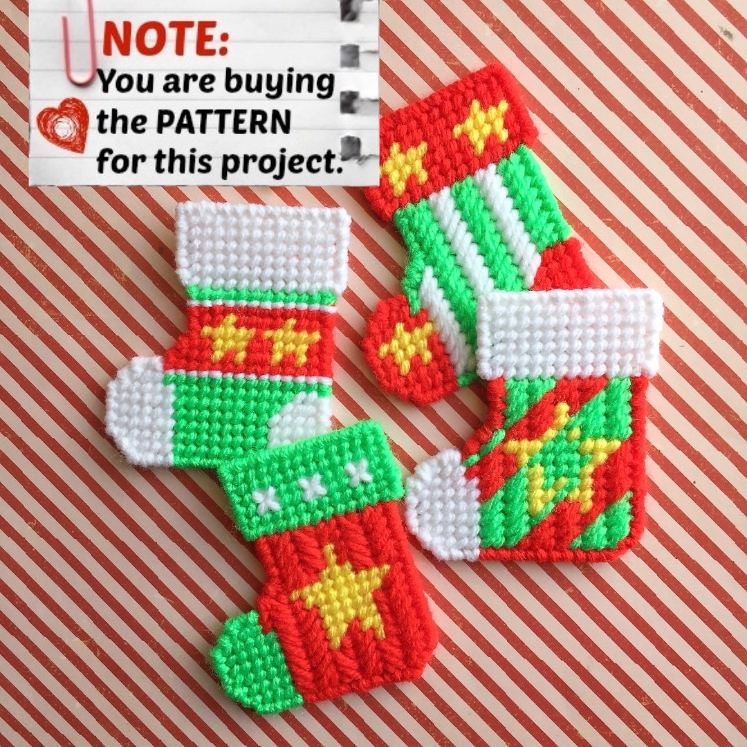 Plastic Canvas Pattern: Christmas Stockings -- "stars" (4 Designs ...