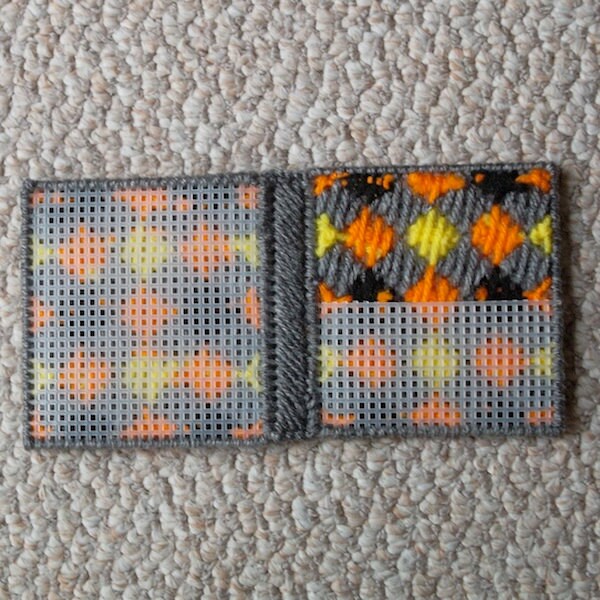 Plastic Canvas Pattern: Graph 'N Go -- "harlequin" Notepad Holder ...