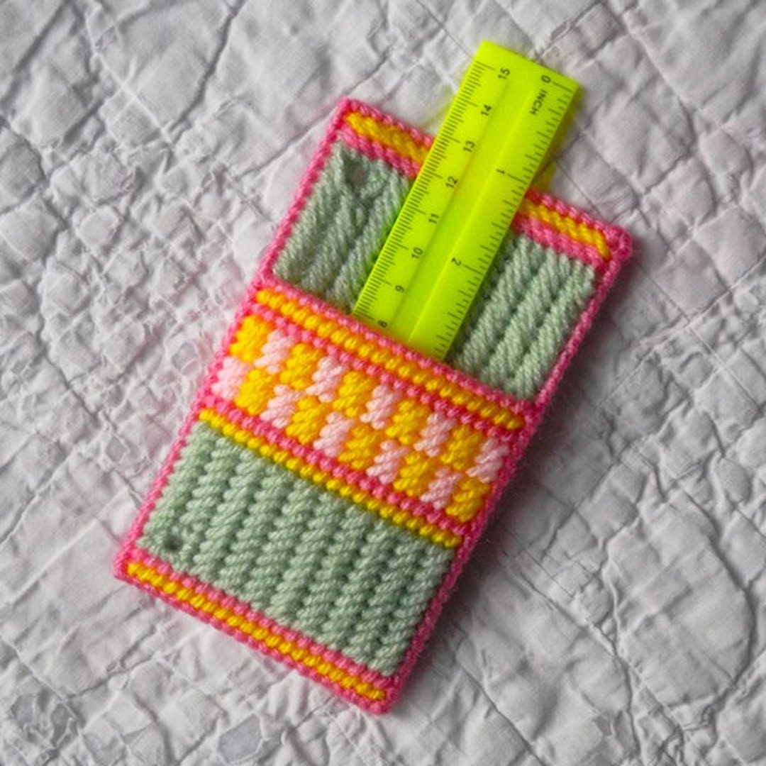 Plastic Canvas: "pastel Tiles" Binder Pocket (holds School or Craft ...