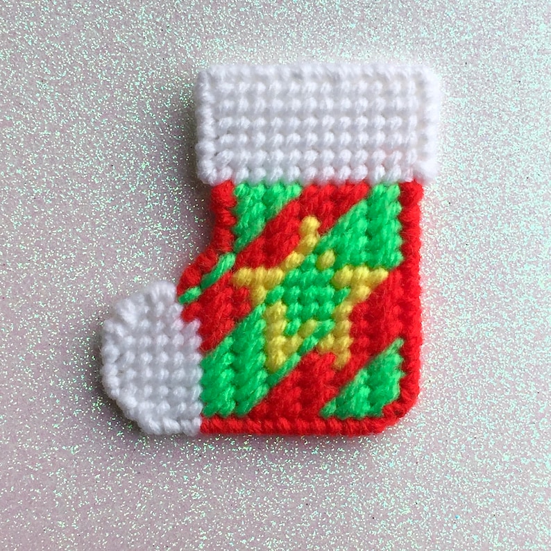 Plastic Canvas Pattern: Christmas Stockings | Etsy