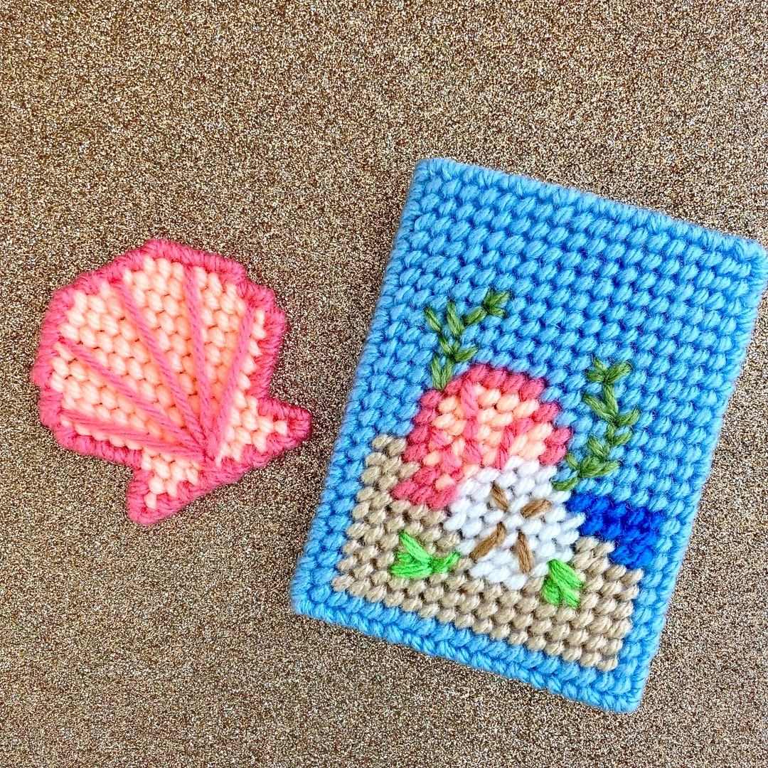 Plastic Canvas: shells on the Beach Gift Card Holder Set set of 2 Items ...