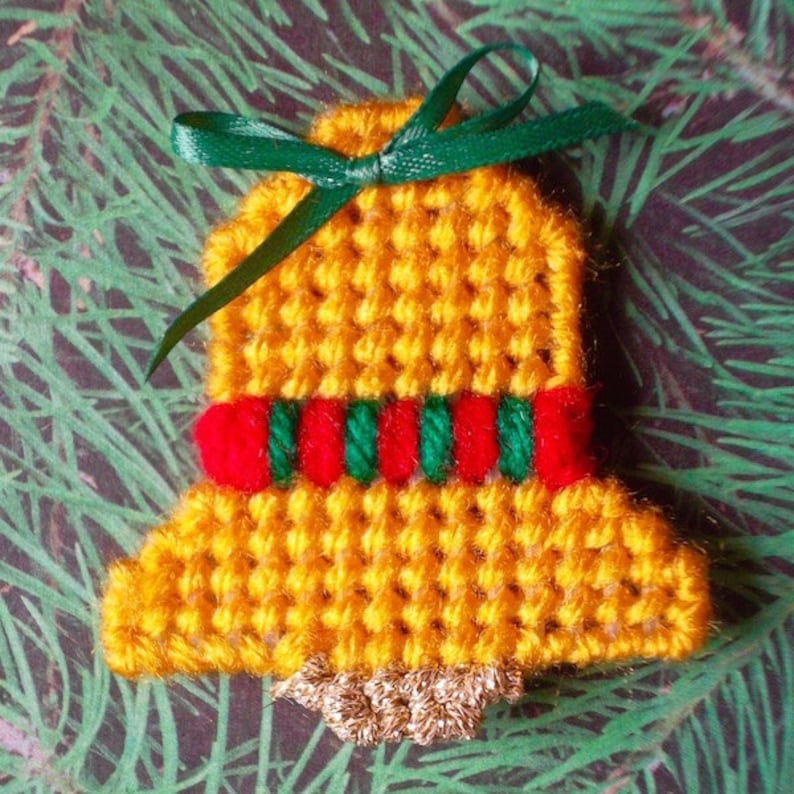 Plastic Canvas Pattern Page: "mini Christmas Bell and Candle" (2 ...