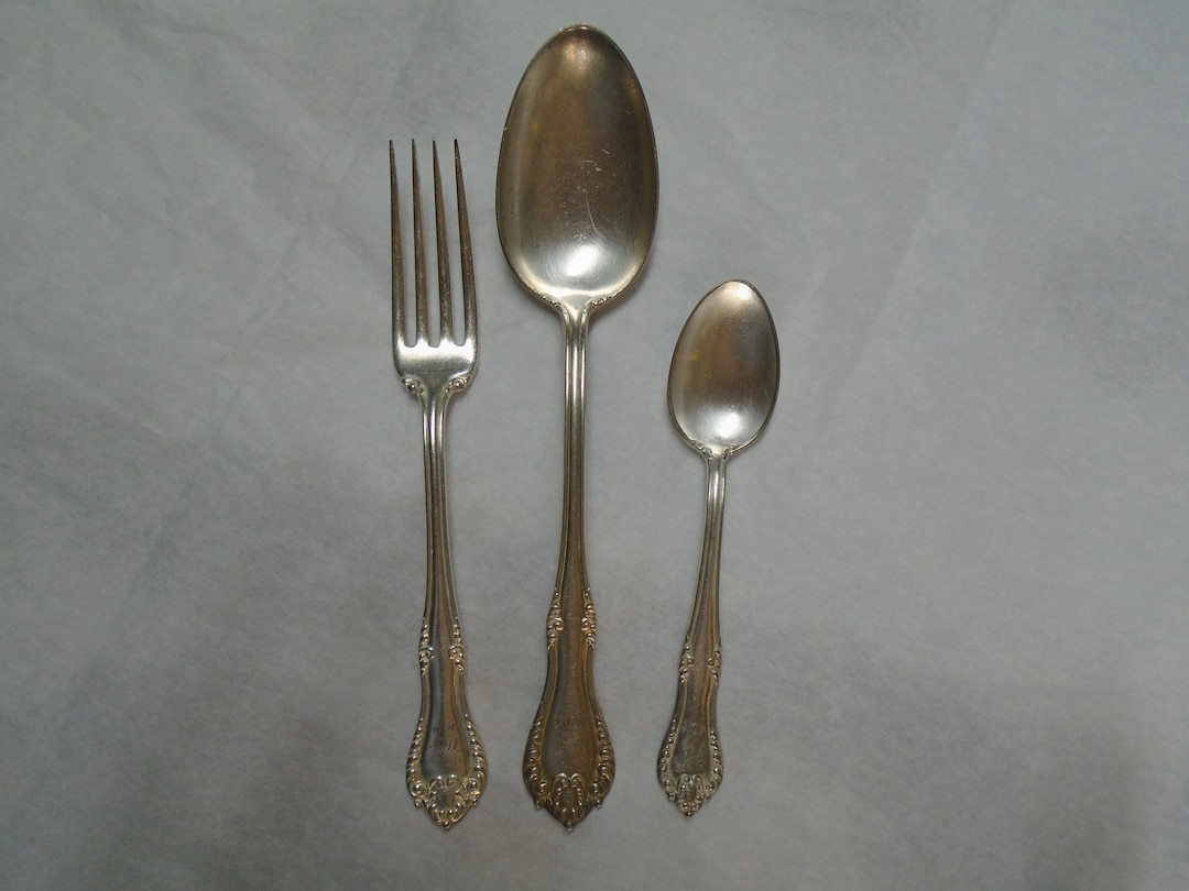 Reed & Barton Carlton Silverplated Flatware, Monogrammed 'R' - Etsy