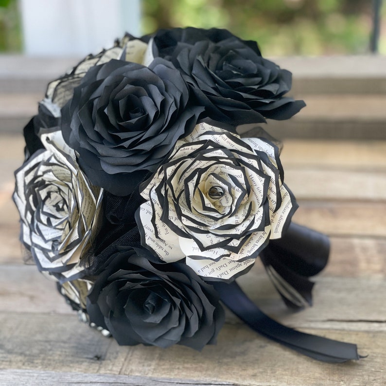 Black & White Paper Rose Bridal Bouquet – Handmade Book Page Flowers - Etsy