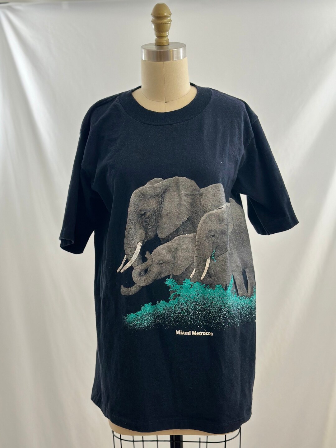 Vintage 80s ONEITA Black Miami Metrozoo Elephant Animal Tee Shirt ...