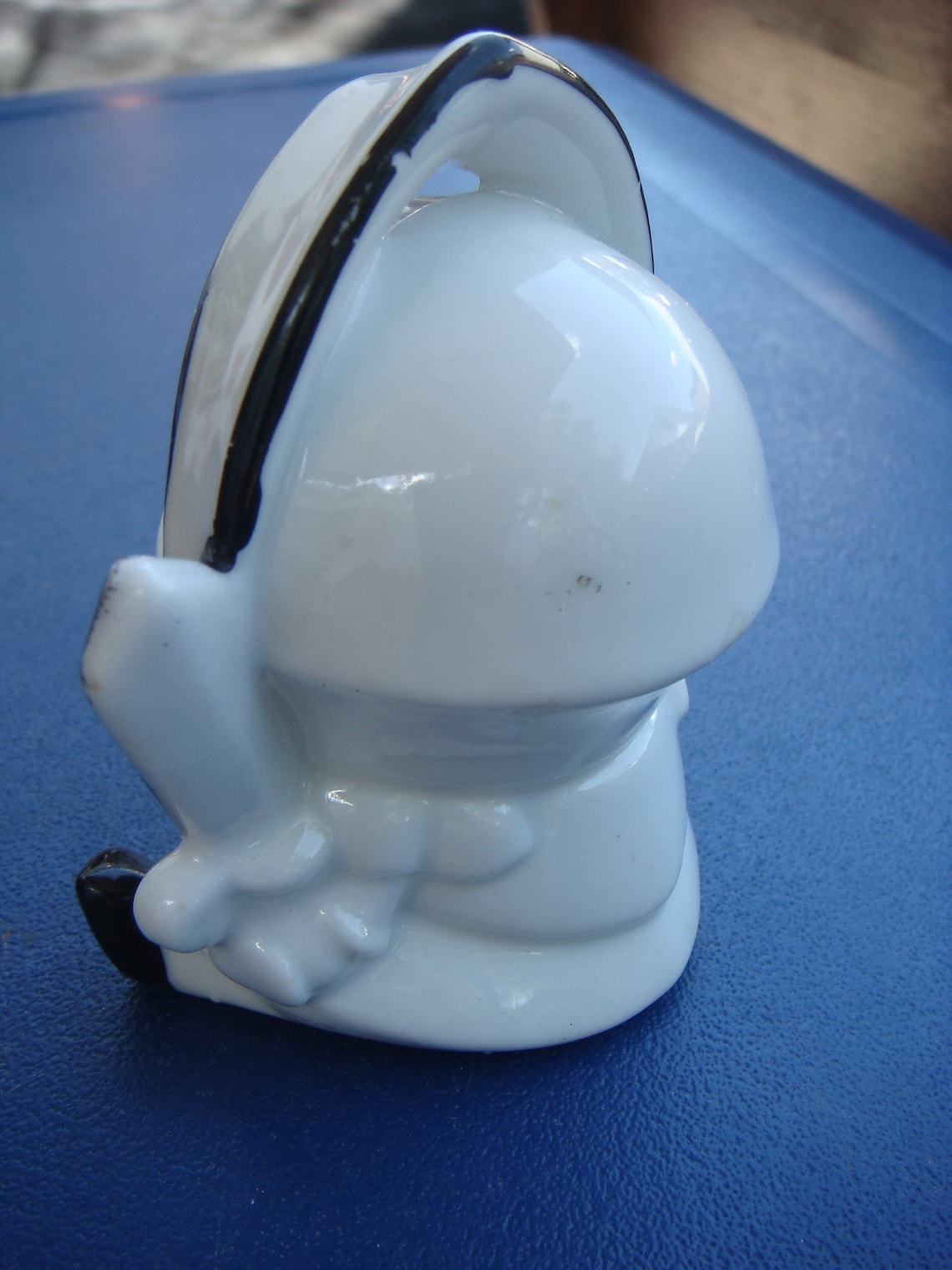 Vintage Ceramic KNIGHT TRINKET Box JEWELRY Holder White Knight in Armor ...