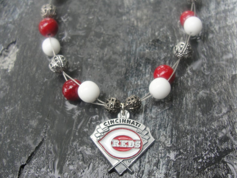 Cincinnati Reds Necklace - Etsy