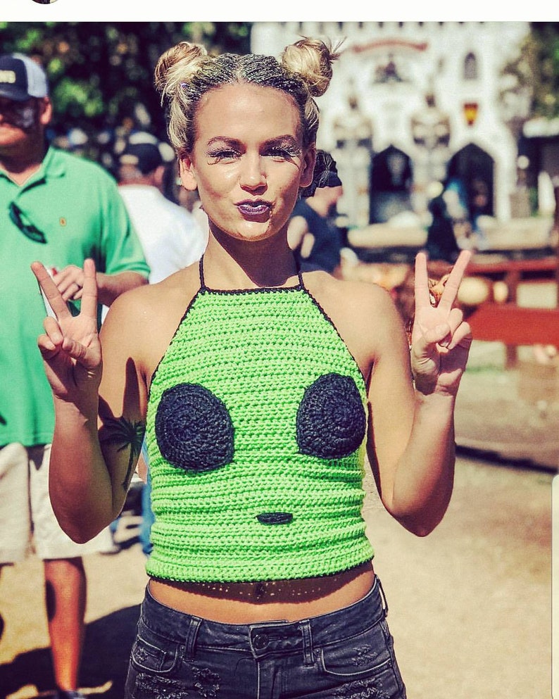 Customizable- Alien Top - Etsy