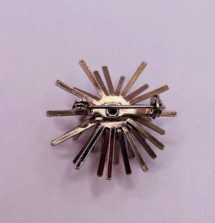 Vintage Gold Tone Starburst Flower Brooch Pin - Etsy