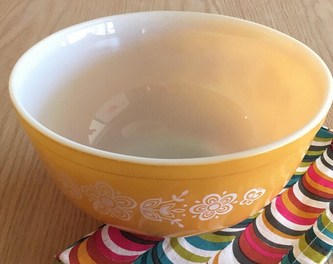 Pyrex Butterfly Gold Bowl 2 1/2 Quart Size 443 - Etsy