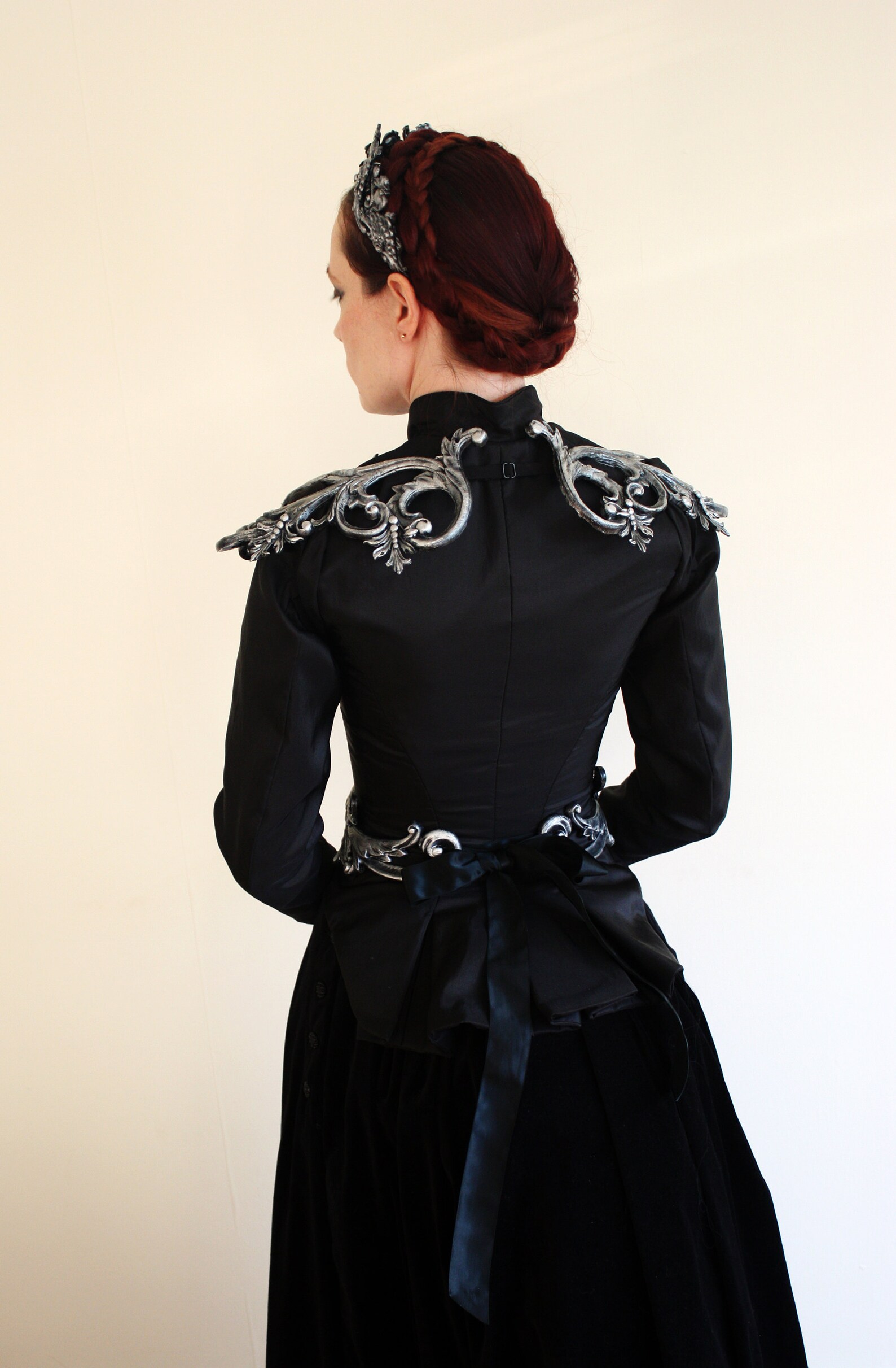 Silver Filigree Metallic Rubber Latex Ornate Collar Shoulder Armour ...