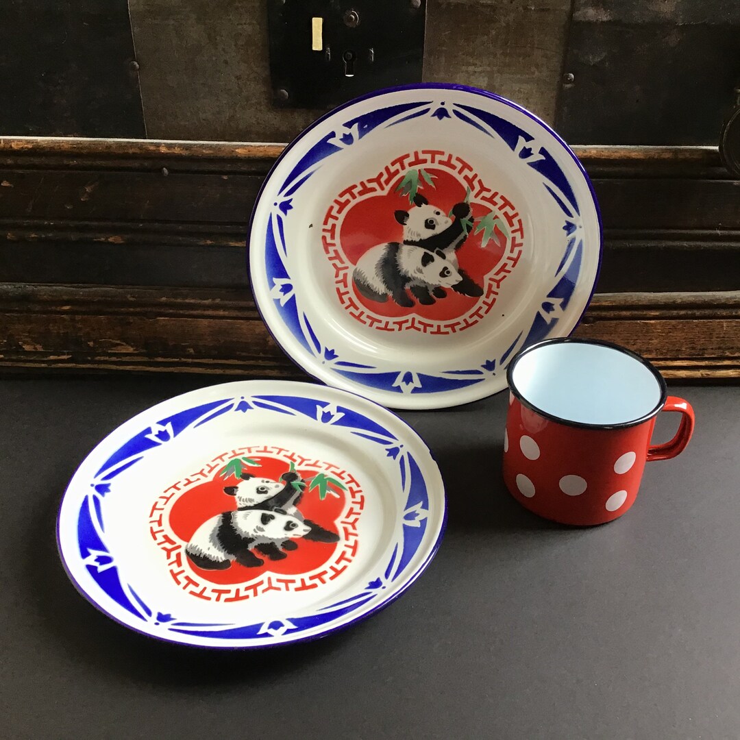 Enamelware Email Assiettes Rare Panda et Tasse Polka Red Dots Set ...