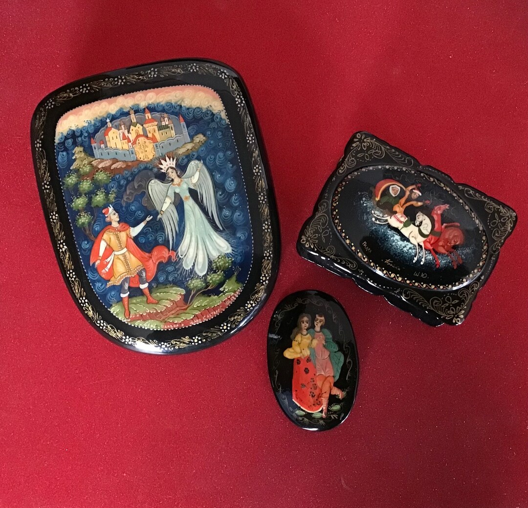 Palekh Lot 2 Mini Jewelry Boxes Signed Russian Black Red Lacquer Troika ...