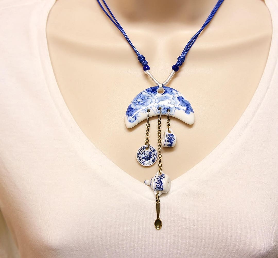 Ceramic Crescent Moon Shape Blue Flower With Tea Pot Set Necklace-moon ...