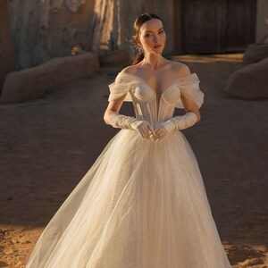 Beautiful Modern Bustier Split Neckline Aline Wedding Dress Bridal Gown ...