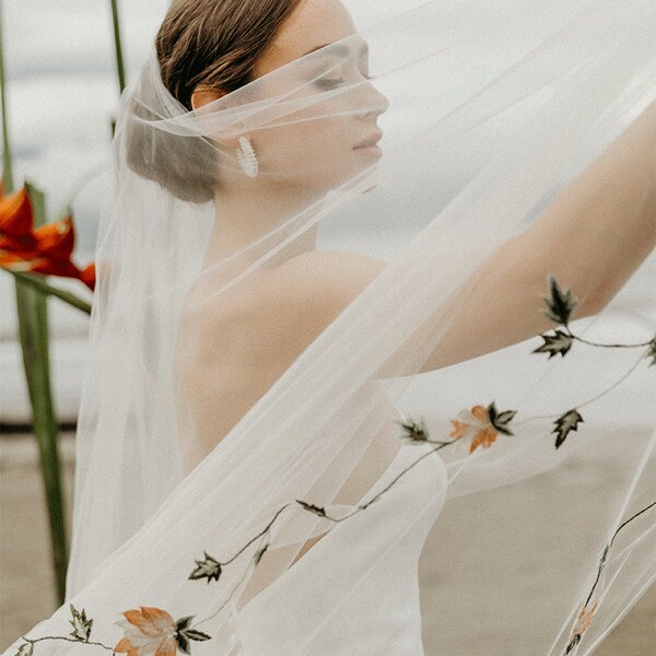 Floral Embroidered Veil - Etsy